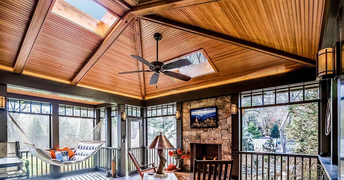 VELUX Fixed Skylights | Fixed Skylight Windows for Homes